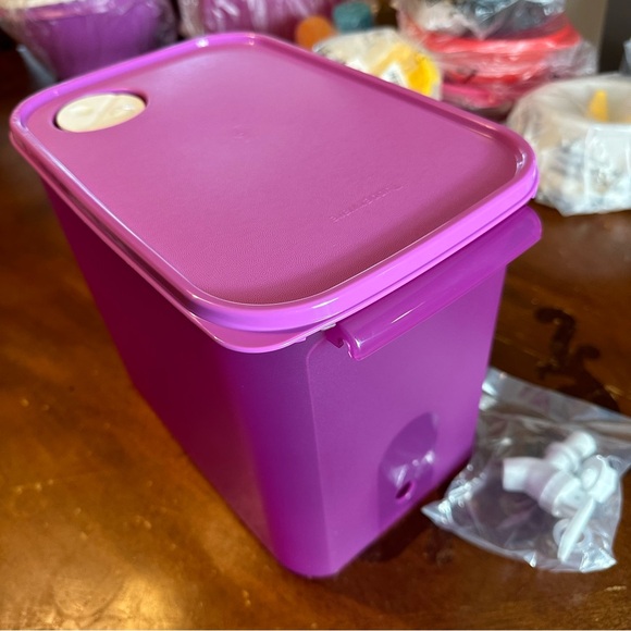 Tupperware | Dining | Tupperware Beverage Water Dispenser 87l | Poshmark
